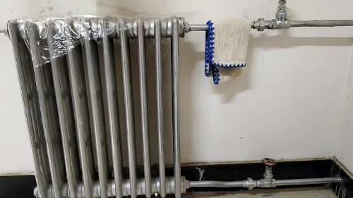 暖气停前应该关闭家里的阀门吗?听供暖师傅一讲,明白自己做错了