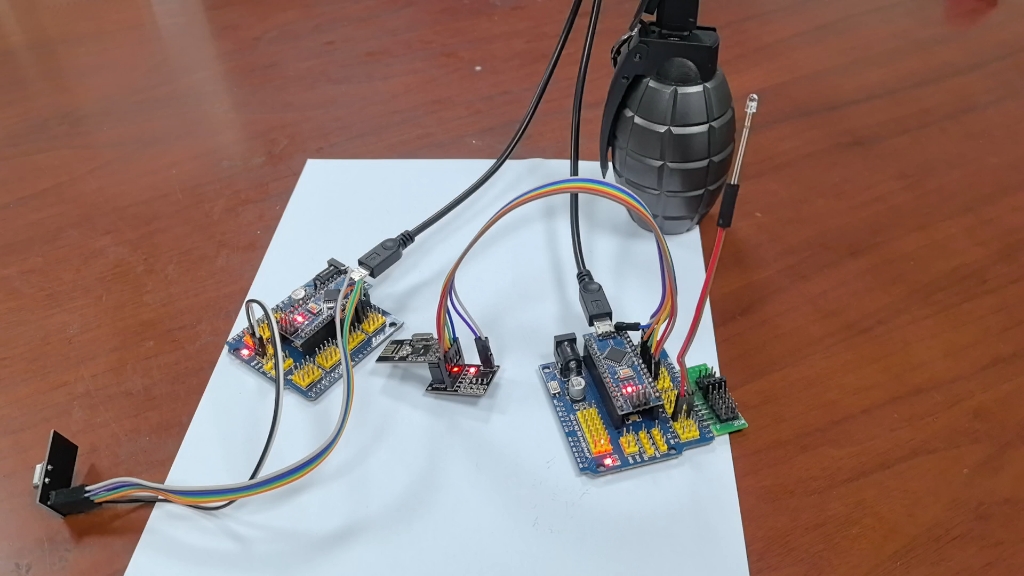 NRF24L01无线模块传输无法接受数据故障排除(转接板影响发射端)