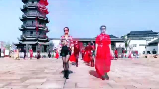 芜湖市旗袍协会时装模特艺术班成立刚刚一个月,学员们刻苦学习