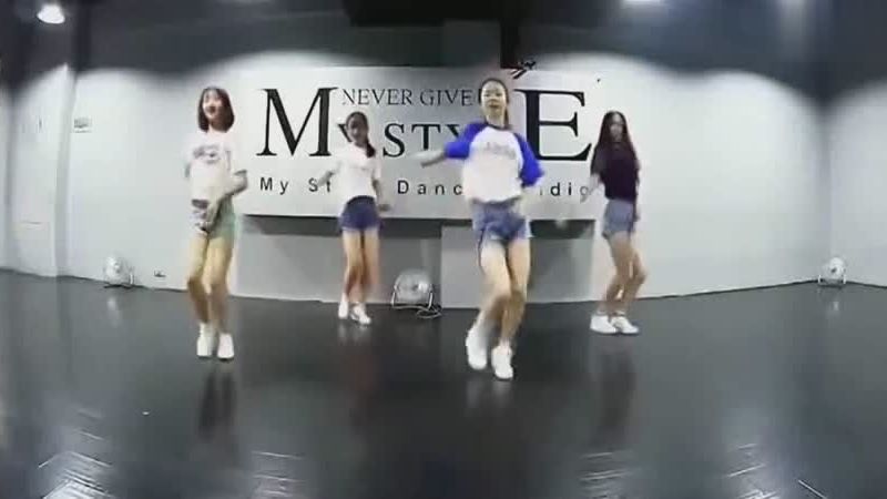现代舞蹈教学视频 女生舞蹈视频现代舞 这舞蹈超级简单