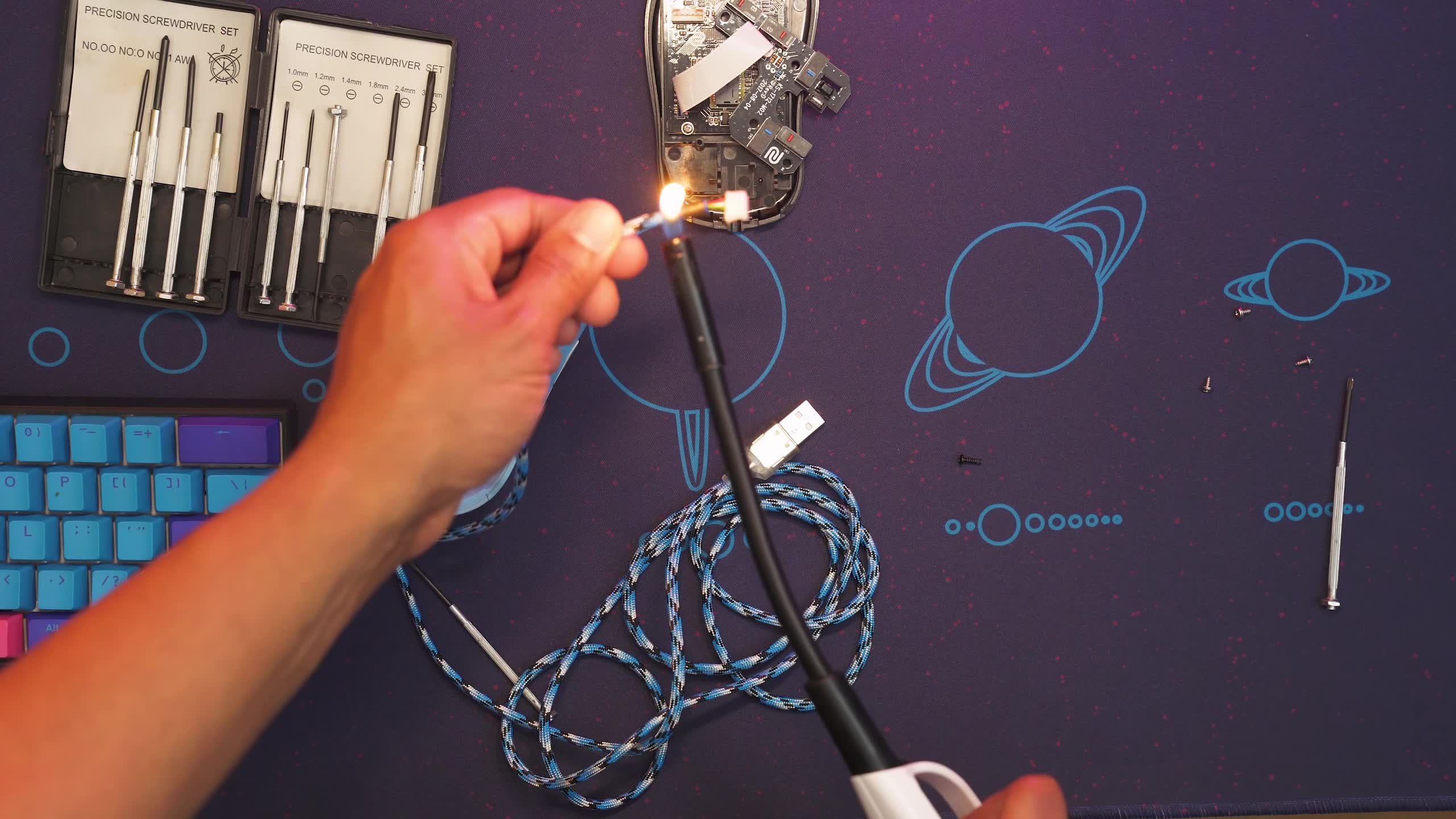 教你如何给鼠标换伞绳线!如何改装鼠标。