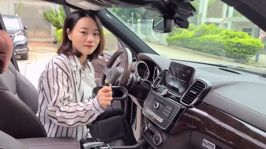 越野车汽车通用抬头显示器,坡度仪,速度,时间海拔,指南针。