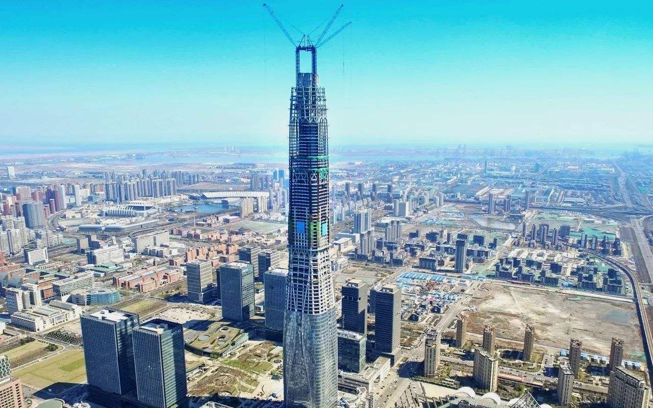 天津周大福金融中心项目智能化分包工程全生命周期BIM应用