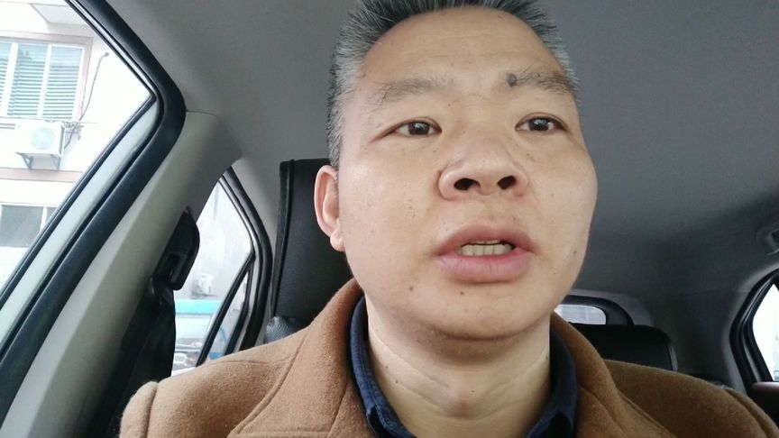 你的行车记录仪会不会这样,时间怎么调的,有人知道吗?