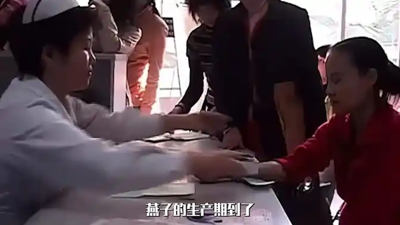真实跟拍9名吸毒女,生下的孩子都带有毒瘾,越看越让人揪心