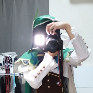 哀音君 