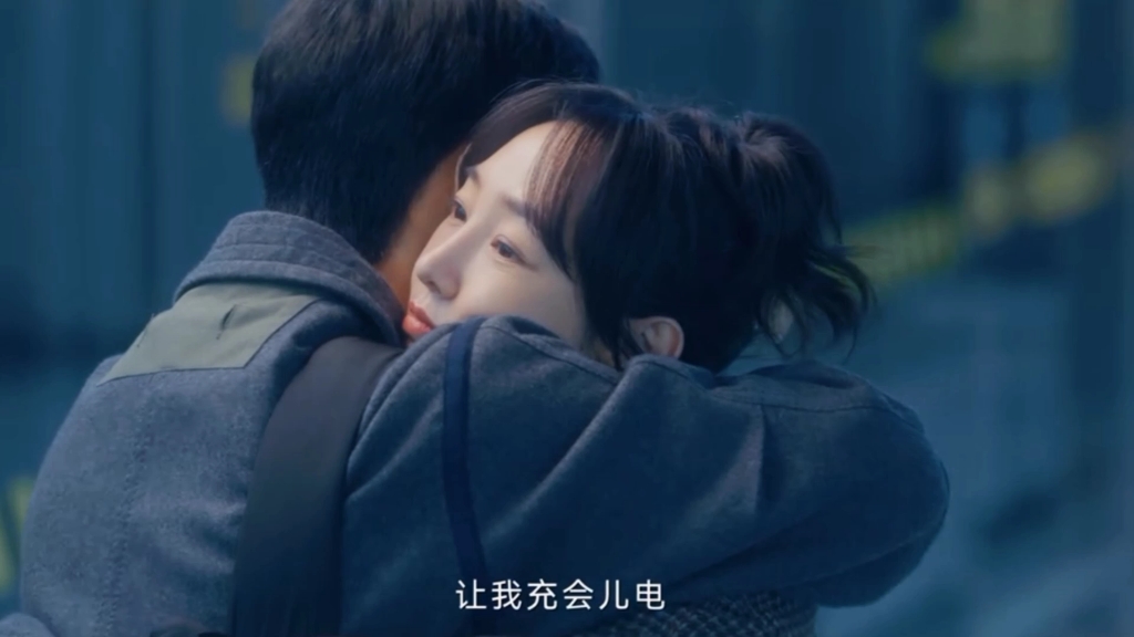 我始终觉得,拥抱比亲吻更让人心动❤