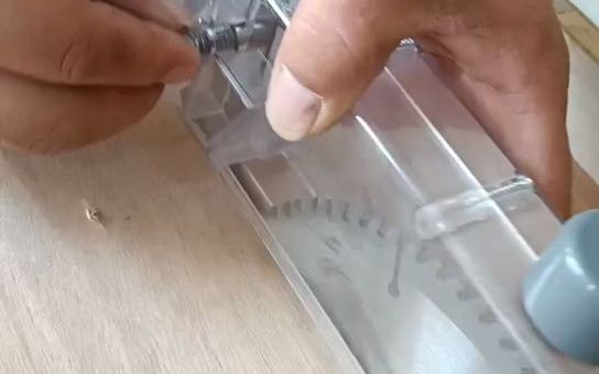 新款倒装锯安装2