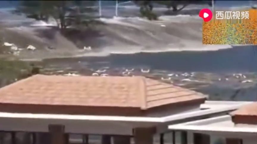 实拍东南亚海啸~