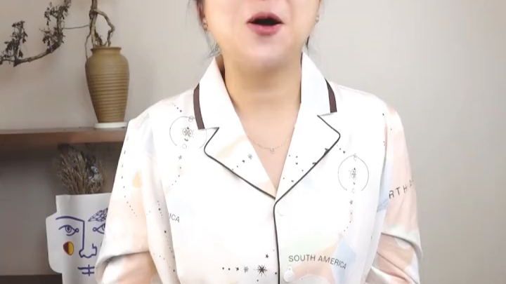 妈妈常常因为照顾孩子忽略了自己,希望妈妈们能更关注自己的需要,给...