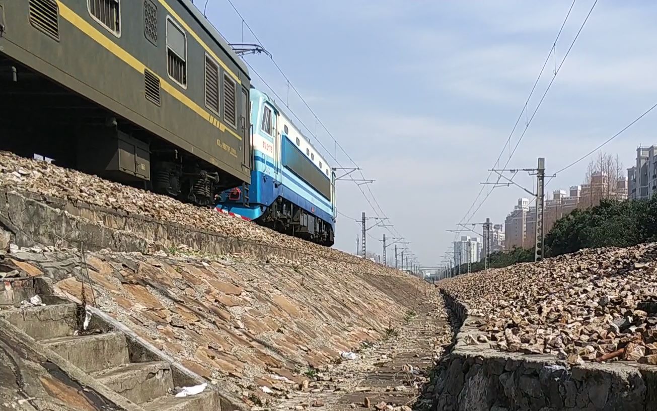 上局沪段 韶山8/SS8 0179牵引K576 上海南接近