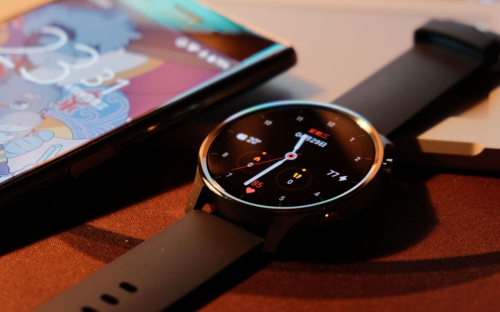 小米手表Color极其简陋的开箱(对比自用华为watch gt2)