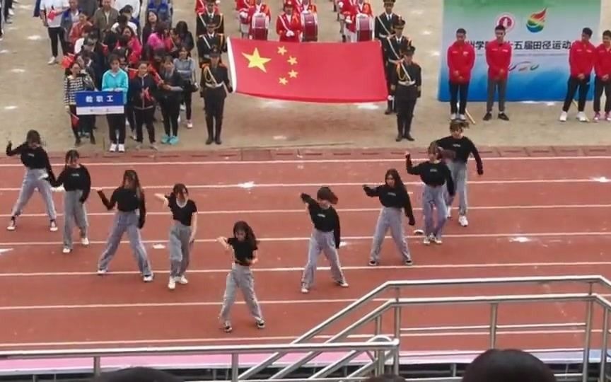 贺州学院第十五届运动会开幕式-入场仪式-舞蹈表演(学院精彩时刻其二)