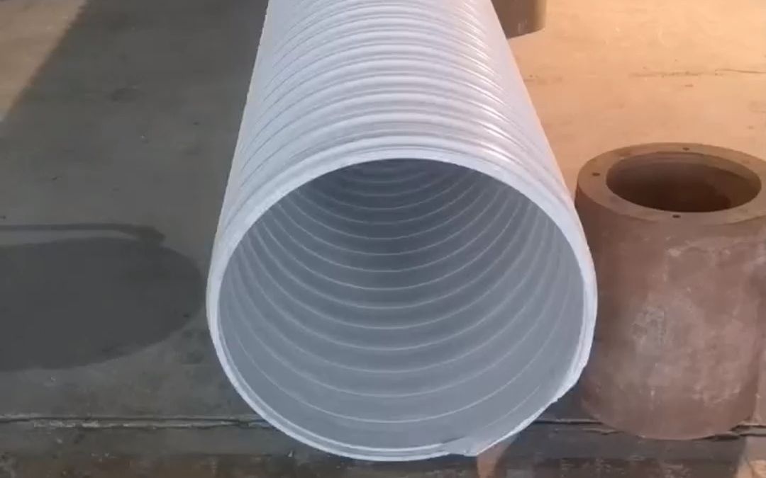 机械螺旋缠绕管道修复设备车间试机演示