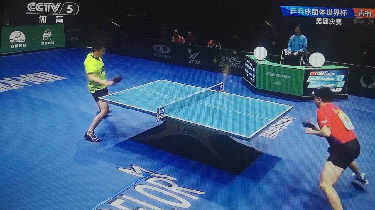 ...乒乓球团体世界杯男团决赛第三盘梁靖崑VS郑荣植决胜局比赛回放 (...