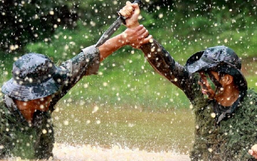 匕首对战与防范