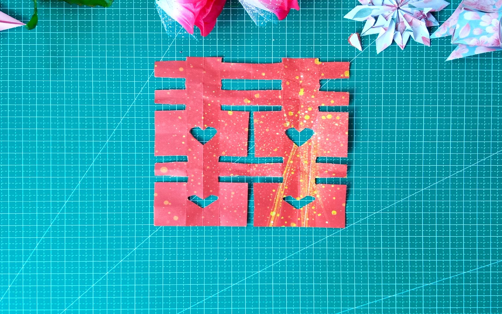 红双喜的手工剪纸教程,简单的步骤,易学,来跟我一起学习剪纸吧