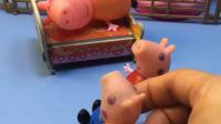 动画:猪妈妈身体不舒服,佩奇帮她做家务
