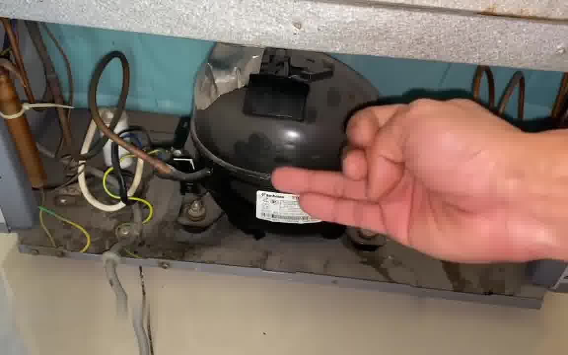 西门子双开门无霜冰箱发出很大的噪音秒解决的方法