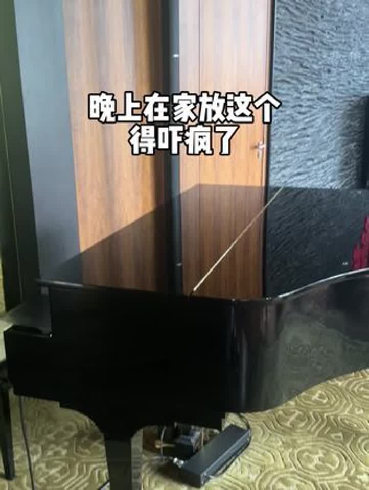 路过酒店的咖啡厅,我惊呆了啊!#饭式vlog #没见过世面 #钢琴 #全自动