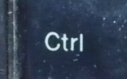 终于知道电脑上的(ctrl)键是什么意思了。唱跳rap篮球。