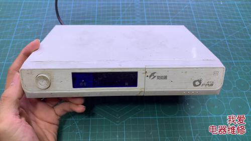 户户通机顶盒不开机大部分都是这里题10几元买个小板换上就好