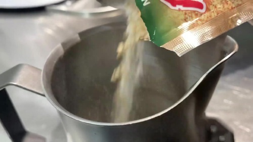 用燕麦片来做咖啡是什么美味密码啊!!爱了 本来不该有 咖啡日常