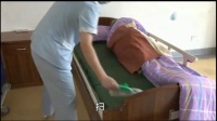7.6卧床老人床单更换10.47.wmv