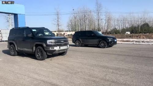 方程豹豹跟路虎揽运比直线加速这差距打脸了