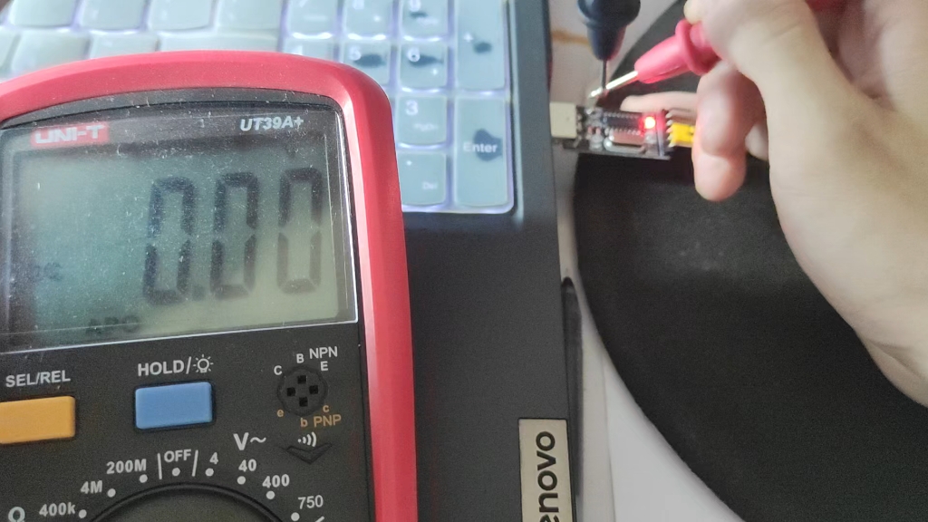 好奇电脑com口的电压是多少?