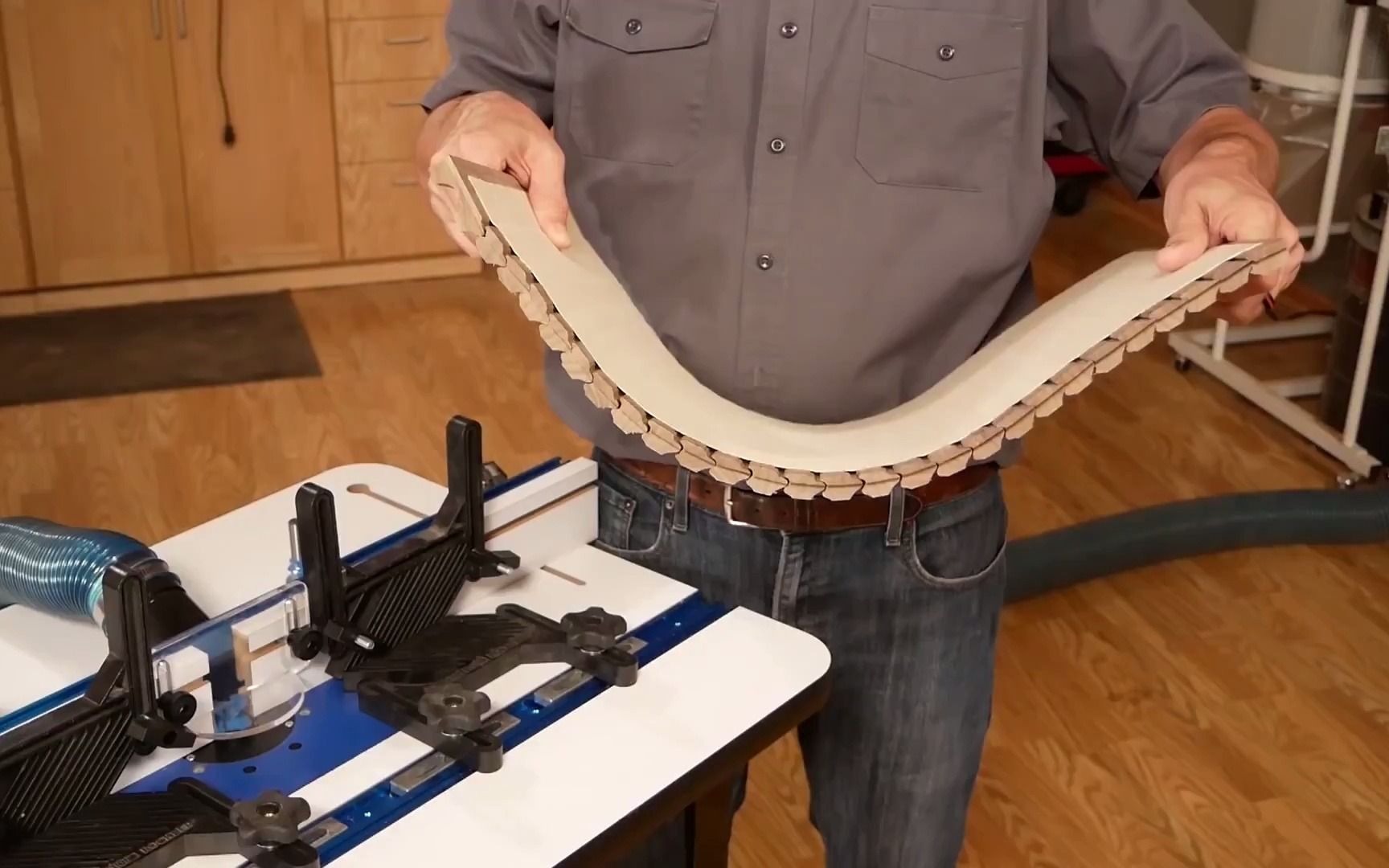 如何制作木卷帘门 How to Make a Sliding Tambour Door | Rockler Skill ...