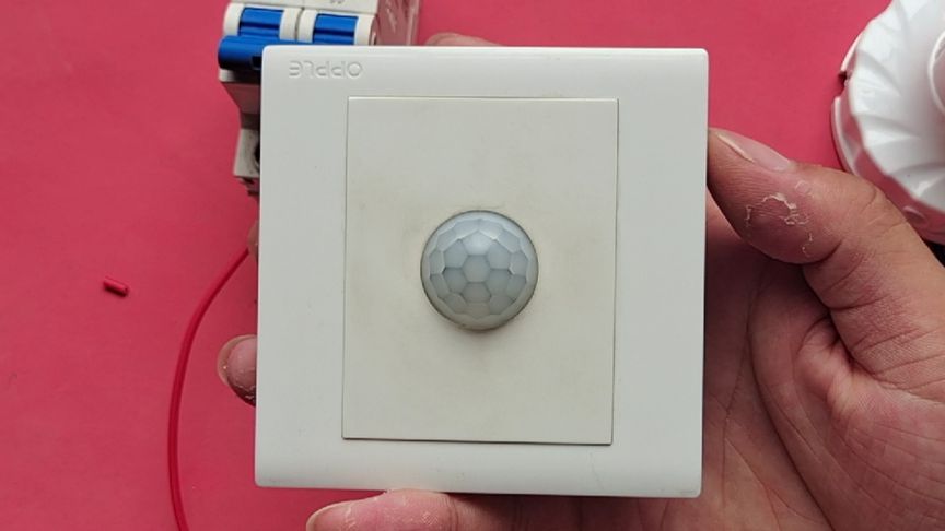 人体感应开关接线方法,终于会接了