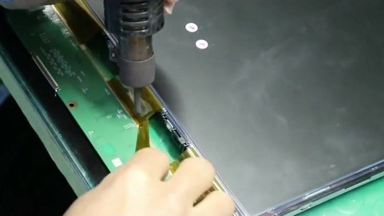 显示器白屏原因,师傅教你维修