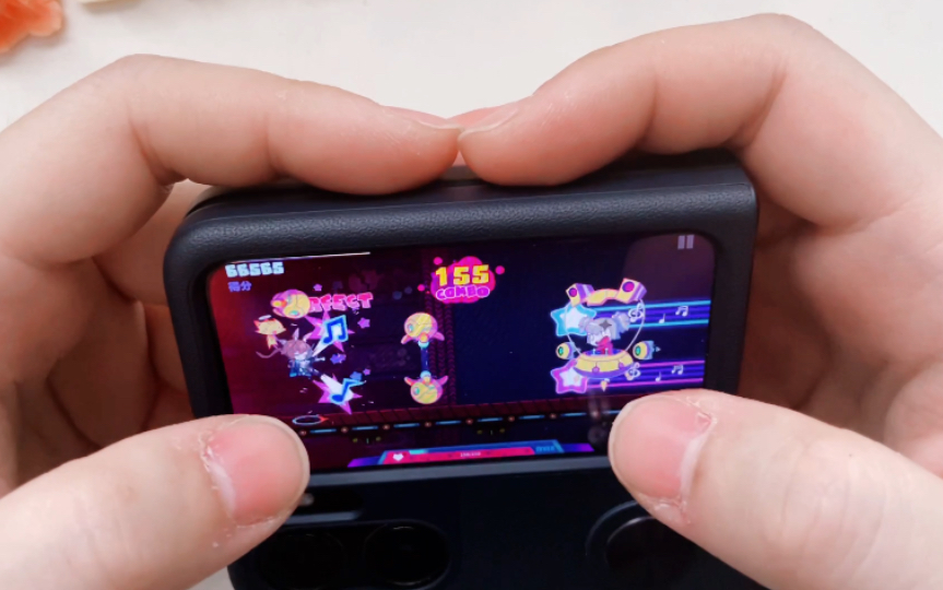 我只想要这个小屏,大屏有些多余了(oppp官方上点心吧,总不能让用户...