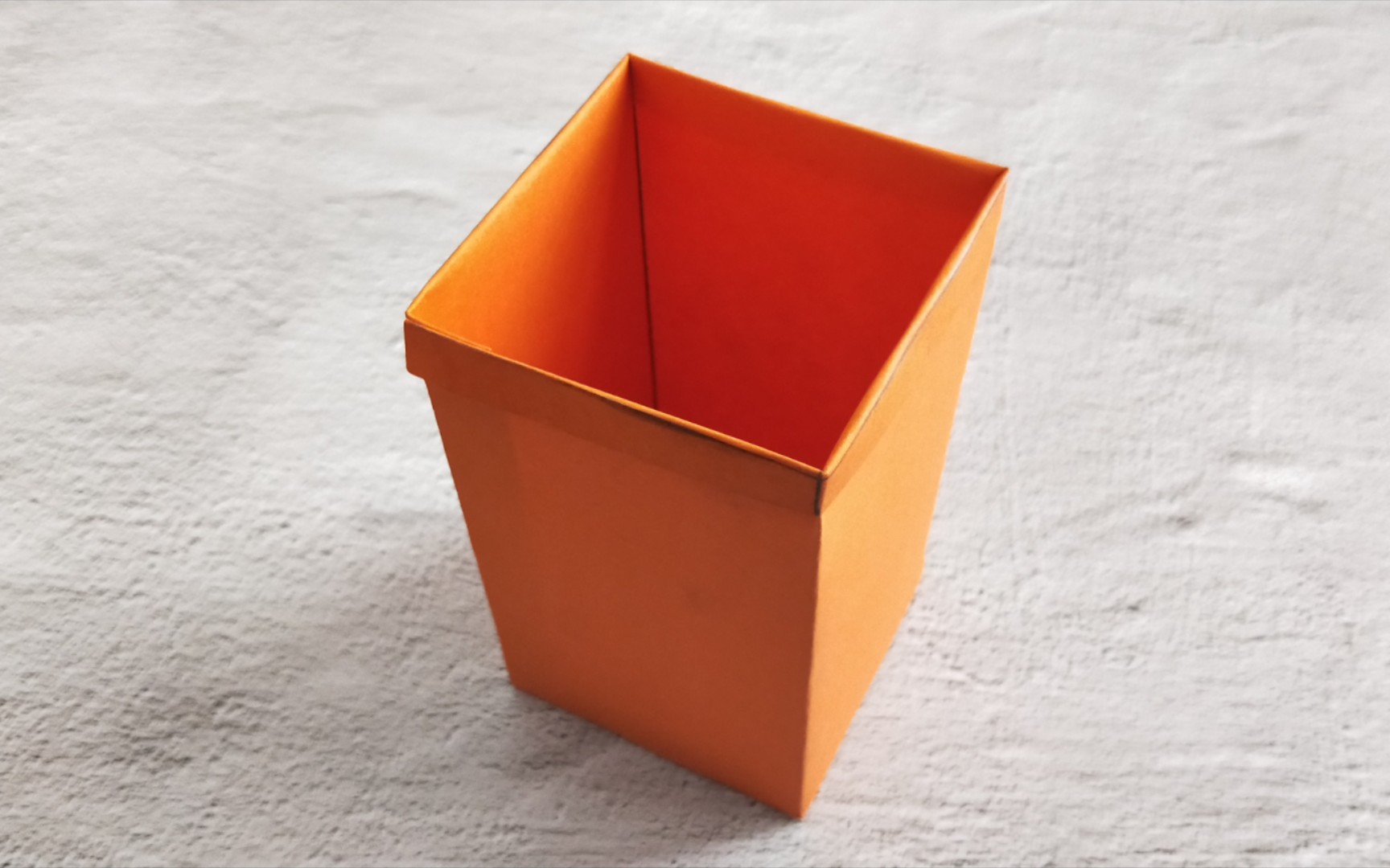 【手工】1张卡纸做笔筒,简单又实用